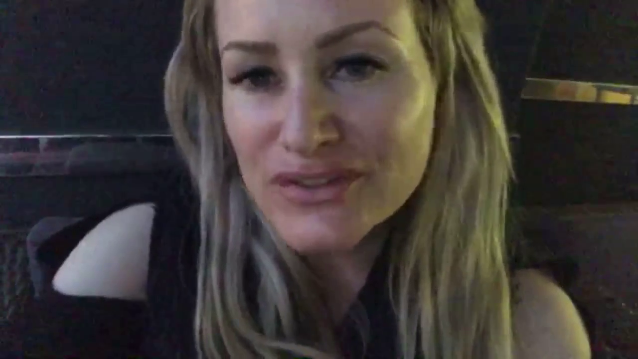 Corinne again but.... Clipped this time. - NeatClip