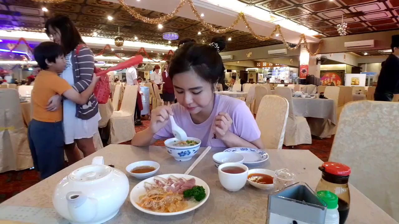 Kid sucking moms tits? (Kiaraa Kitty stream) - NeatClip